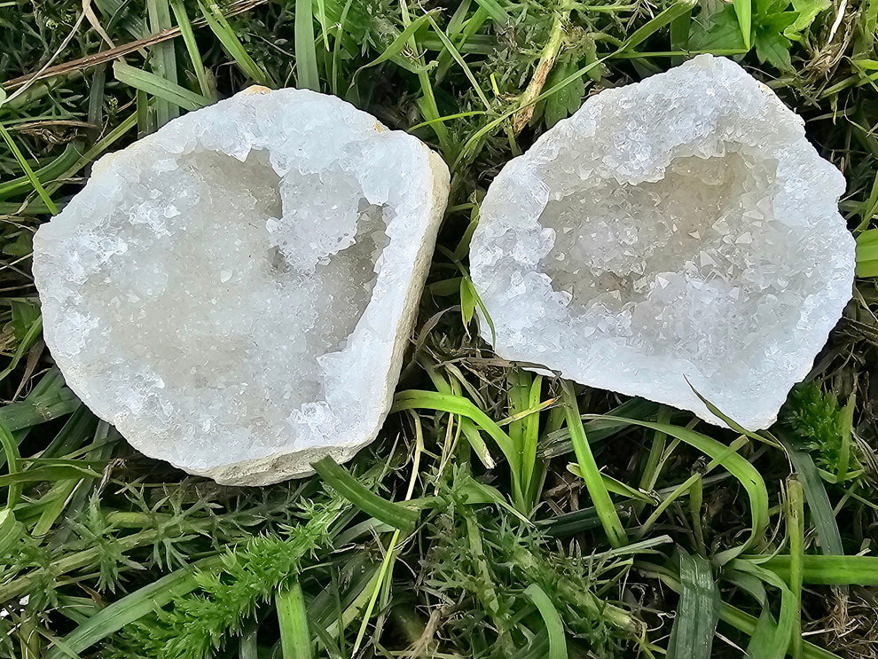 Unbroken Quartz Crystal Geodes - Break open your own geode ...
